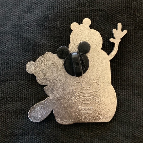 Disney | Other | Disney Snowman Pin 207 | Poshmark